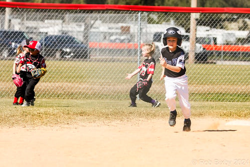 T-Ball (Boys & Girls Ages 4-5) - Royalton Public Schools